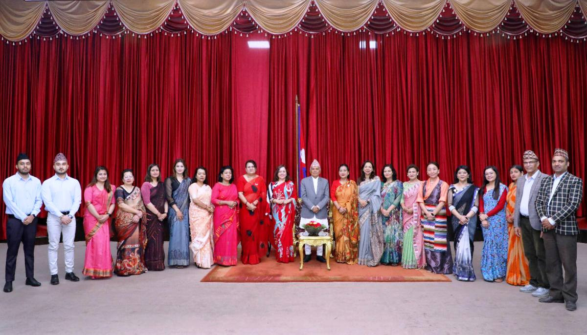 महिला उद्यमी महासंघले भेट्यो राष्ट्रपति, महिला उद्यमलाई ३० प्रतिशत बजेट ...