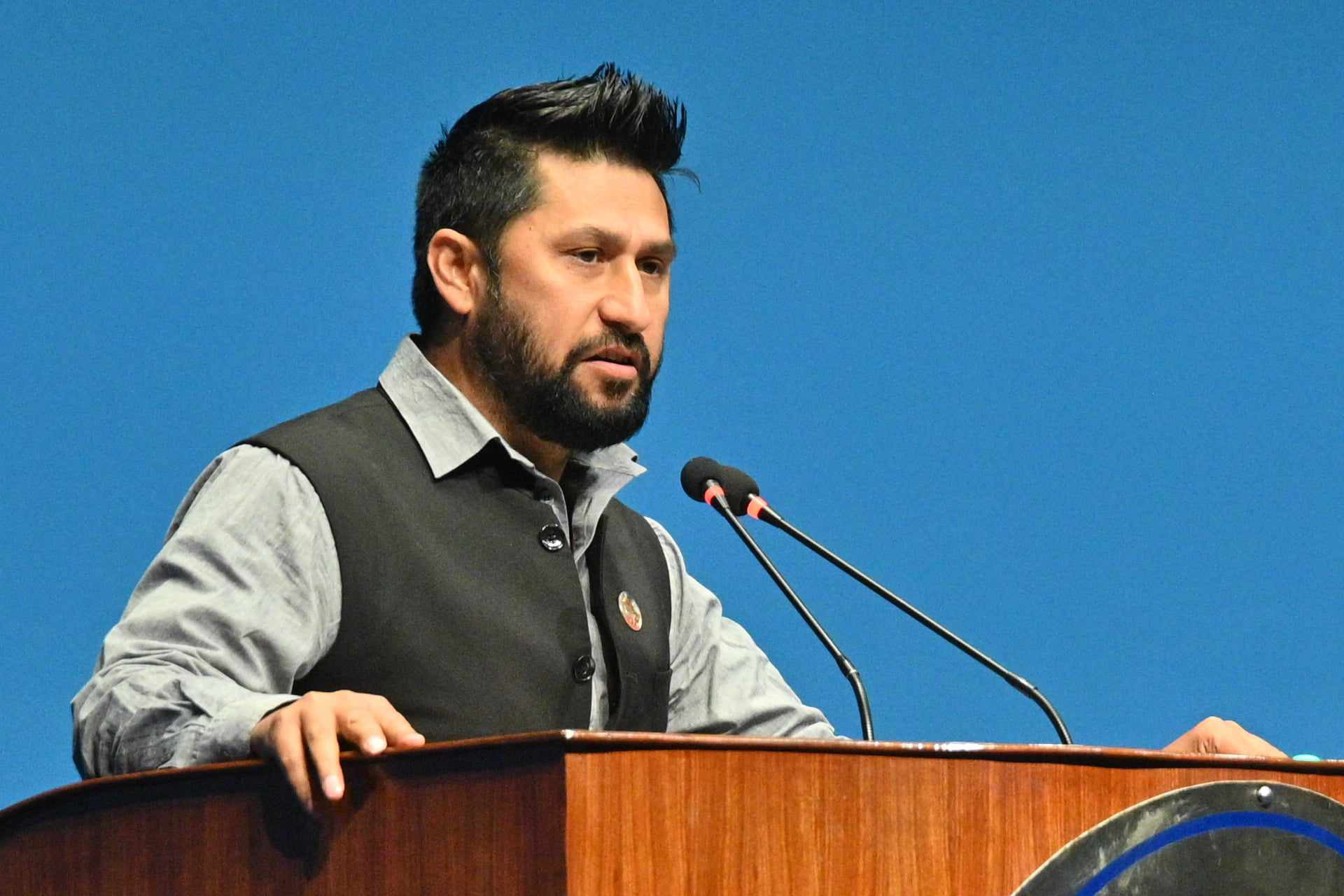 माैका पाउनासाथ कांग्रेसलाई ९ मिनेट १८ सेकेण्ड पढाउँछु : गृहमन्त्री लामिछाने